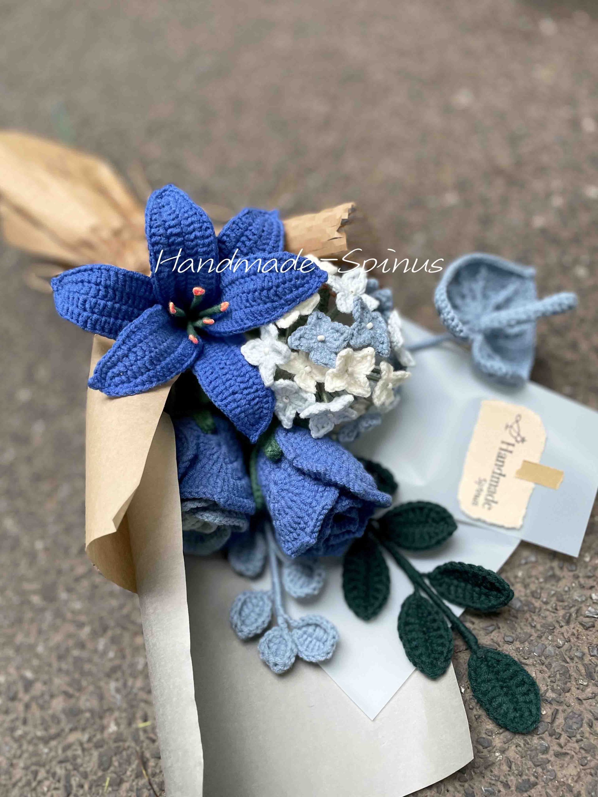 Blue Fireworks Crochet Knit Bouquet | Handmade-Spinus (Uping↑ Crochet ...